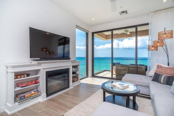 Sea Dreams 3-contemporary Condo Wpanoramic Views - West Bay