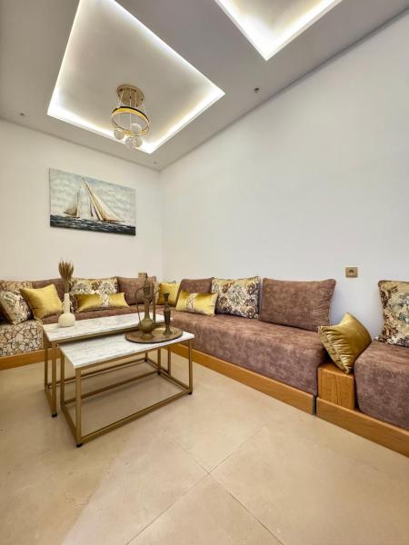 Coastal Charm Stay - Sunny, Calm Spacious - Sidi Ifni