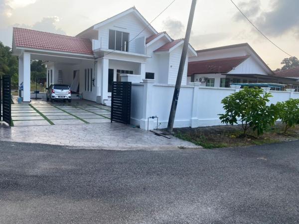 Seribu Malam Homestay - Bukit Payong