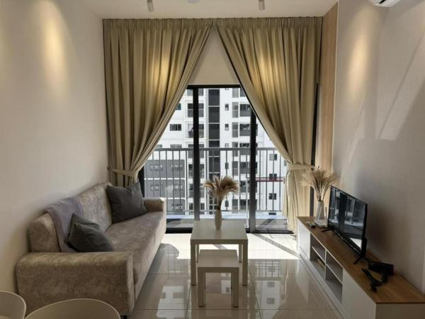 Cozy 2br Retreat Traders Park City Convenience By Stayscape - Cheras