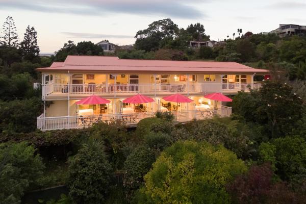 Luxury Accommodation In The Heart Of Russell - Russell