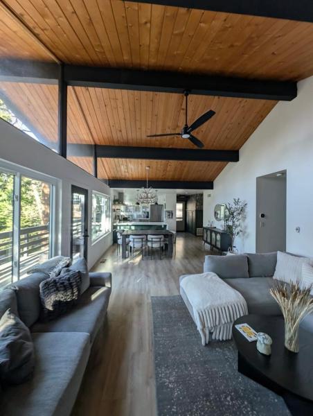 Fam & Pet Friendly Chalet W Ac & Bbq - Top Rated - San Bernardino