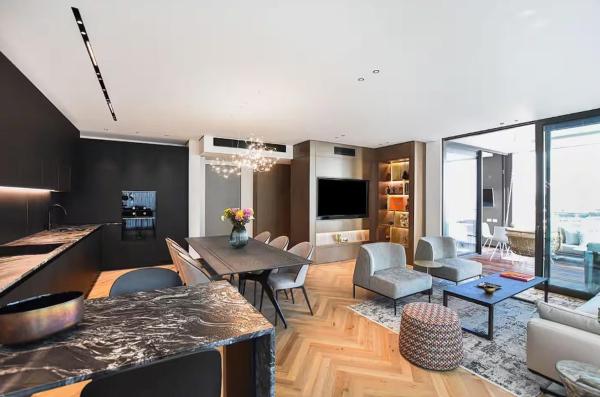 Exquisite Apartment Steps From Beach ! - Tel Aviv-Jaffa
