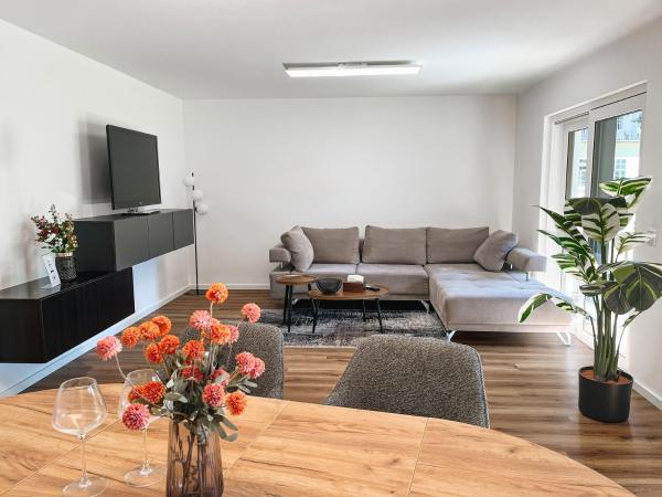 Frisch Renoviert & Gemütlich Mit Terasse - Neunkirchen