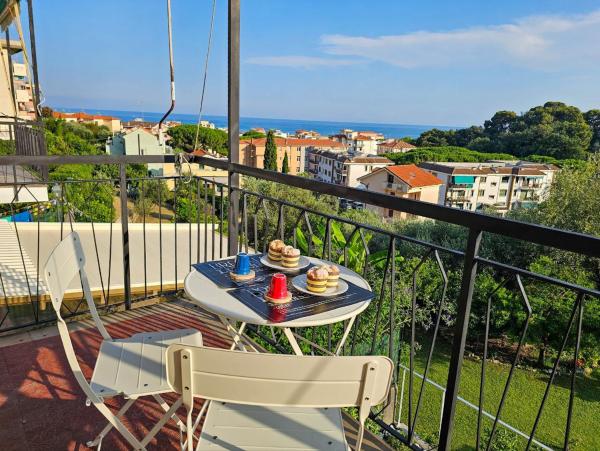 Mare E Mimose By Holiday World - Loano