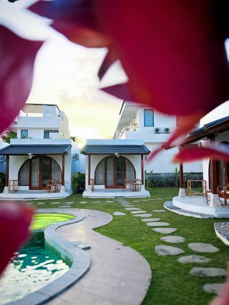 The Mahatama Uluwatu - Uluwatu