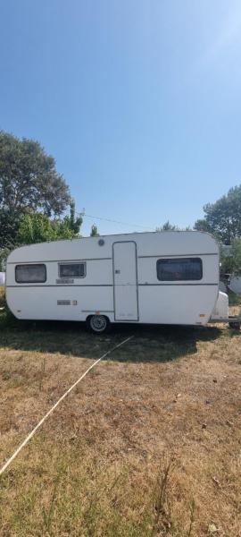 Unique Night In A Cozy Caravan - Albanie