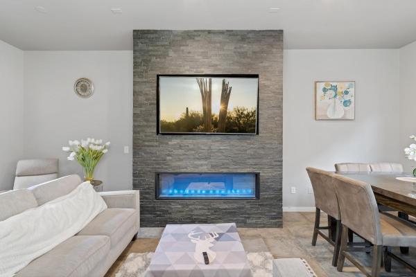 Serene Retreat With Pool & Spa 3 Bed 3 Bath - Tucson, AZ