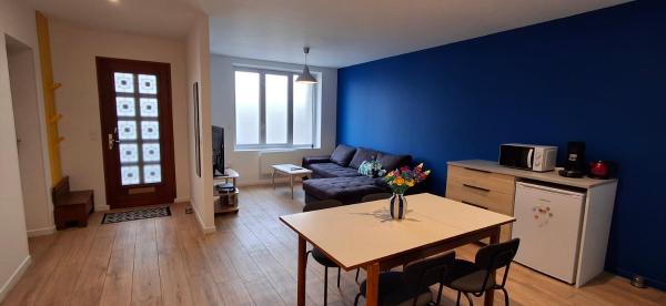 Hébergement 5 Personnes- Centre Village - Chamouille