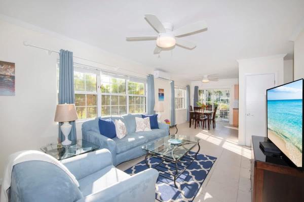 Snug Harbour View #1 - 1br Canal Front Condo By Seven Mile Beach - Islas Caimán