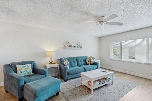 Salt & Sun Siesta - Siesta Key, FL