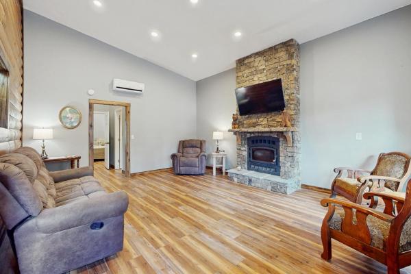 Lit'l Bear Cabin - Lookout Mountain, TN