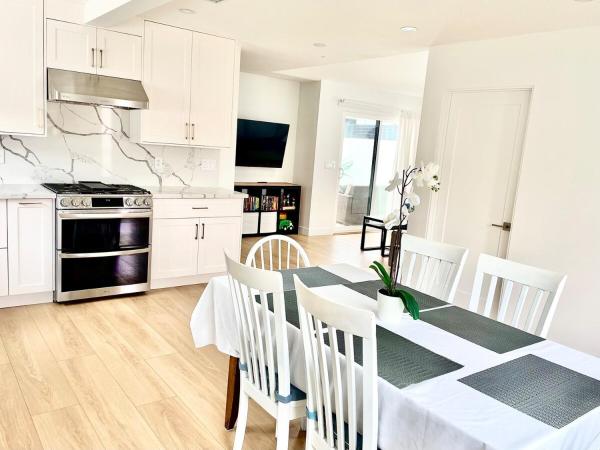 Modern 2br Home Near Beaches & Lax - Los Angeles, CA