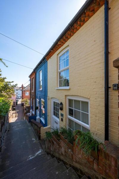Top Step Cottage - Aldeburgh