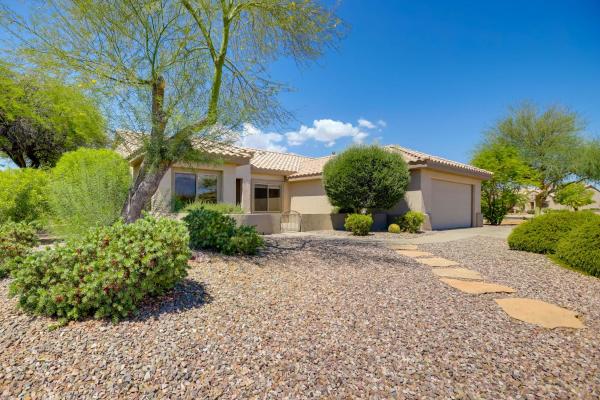 Golf + Pickleball: Surprise Resort Escape W/ Patio - Surprise, AZ