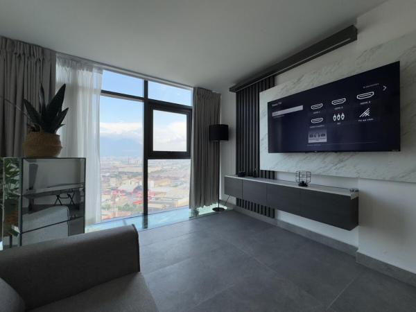 Departamento Cerca De Sultanes Y Uanl - Monterrey