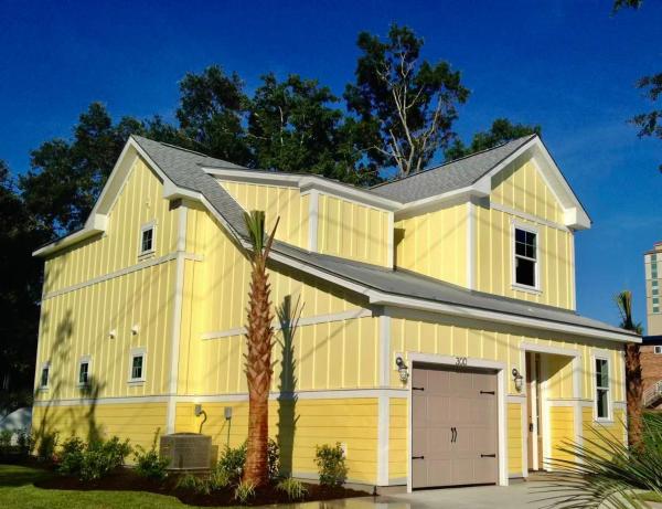 Spacious House Near The Beach 300 - Myrtle Beach, SC