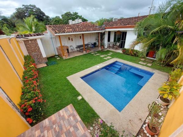 An Ideal Place To Share With Family And Friends - Esterillos Este