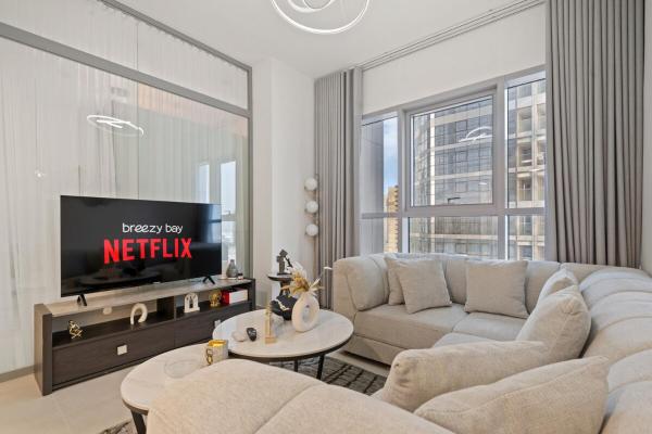 Stylish 1 Br A - Great Pool View - Abu Dabi