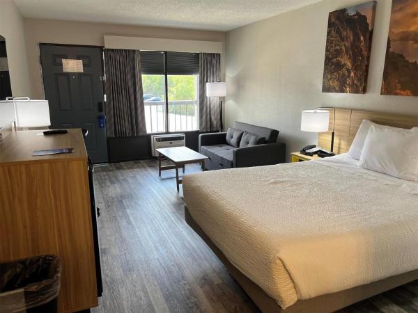 Days Inn By Wyndham Branson Ozarks - Table Rock Lake