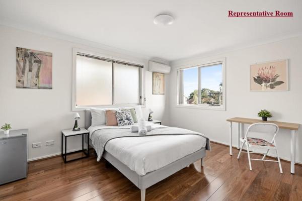 No Frill Ensuite Double Room In Panania - Near Stations - Fairfield