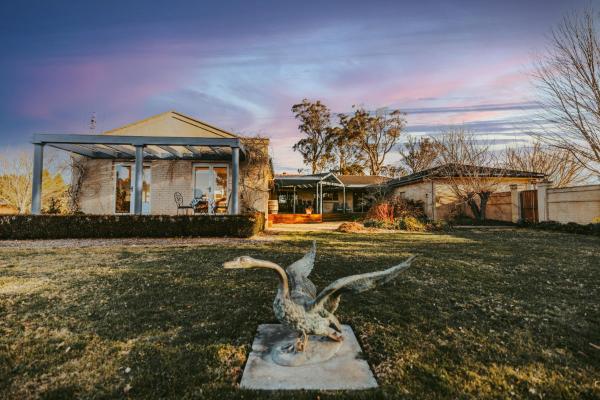 Alderwood Cottage - Cottage W Gorgeous Dam Views! - Bowral