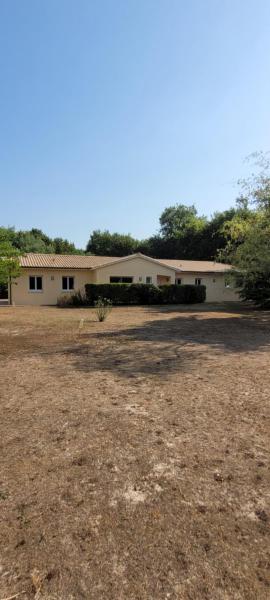 Spacious Villa - Soulac-sur-Mer