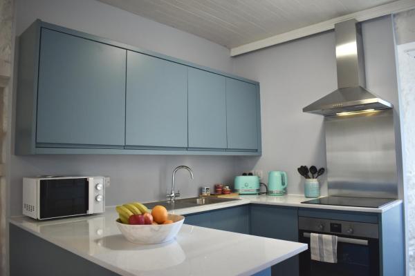 Sunday Cottage - Porthcurno