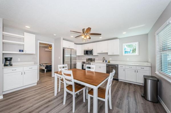 2 Bedroom Beachside Suite - Indian Rocks Beach, FL