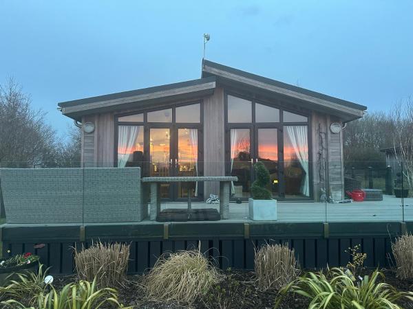 Tarka Lodge - Grange-over-Sands