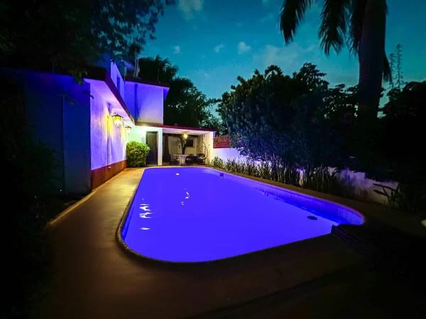 Loft Para 4 En Casa De Huespedes Con Alberca Comun - Campeche