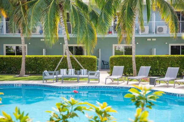 Summertime Suites #49 - 1br West Bay Condo & Pool - Cayman Islands