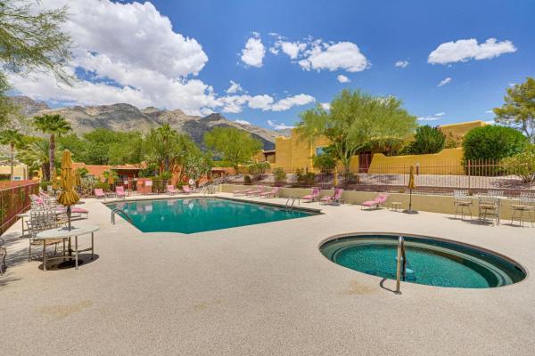 Pool And Hot Tub Access! Catalina Foothills Condo - Tucson, AZ