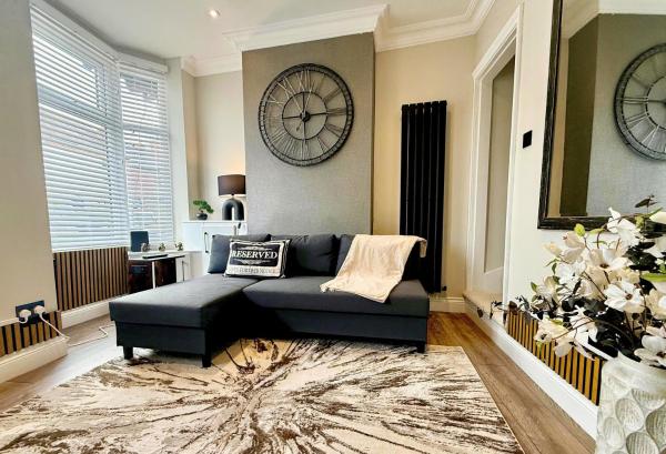 Stylish 2br - Sleeps 6 - Central Stourbridge Gem - West Midland Safari Park