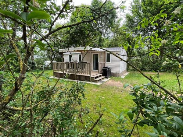 Mobil-home Spacieux 6 Pers Avec Terrasse Et Salon De Jardin - Api-1-52-606 - Cholet