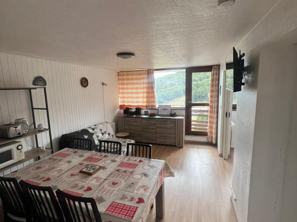 Appartement Au Pied Des Pistes Avec Garage Privé - Fr-1-814-13 - Murol
