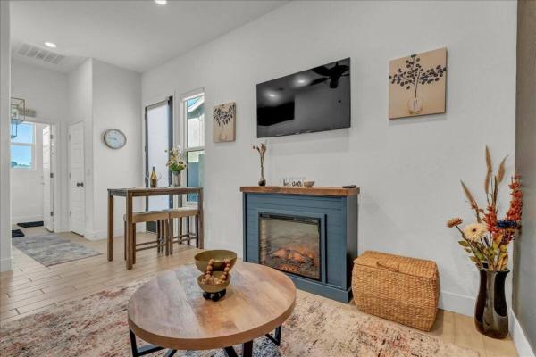 Peaceful Guest Casita With Private Entrance And No Cleaning Fee - Hanford, CA