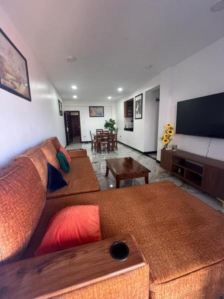 Three Bedroom Place With Lake View - Kampala
