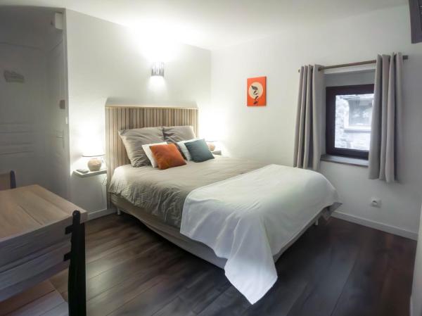 Chambre Indépendante Avec Salle De Bain Privée - Jaujac