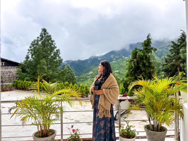 Hotel Shiva Lake Mussoorie - 360 Degree View - Free Parking - Masuri