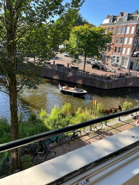 Charming Central Studio With Picture-perfect Views - Amstelveen