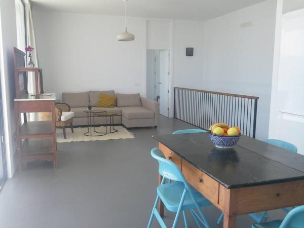 Sargo, Vistas Espectaculares Entre Mar Y Volcán - La Graciosa