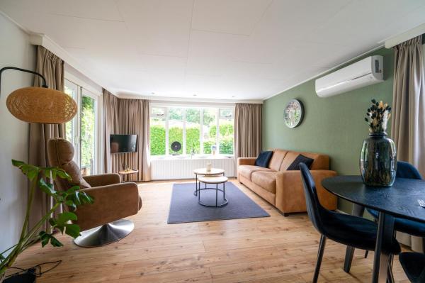 Chalet De Eik, Sfeervol Chalet Met Tuin, Op De Veluwe - Ermelo, Netherlands