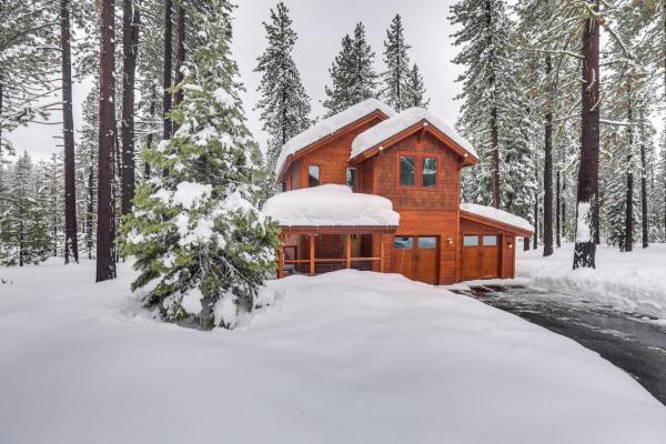 4 Mi To Skiing Truckee Escape With Deck - Truckee, CA