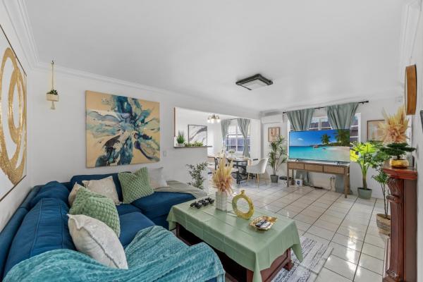 Entire Private 4-bedroom W Garage & Gated Yard, Near San Diego Gaslamp, Beach, Available Now - National City, CA