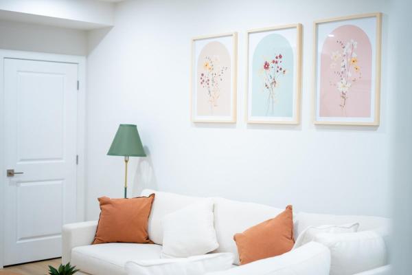 Modern Luxury Stay - Airport, Banff, Rockies Route - Calgary