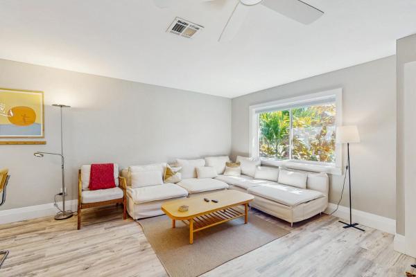 Blue Sky Escape - Bonita Springs, FL