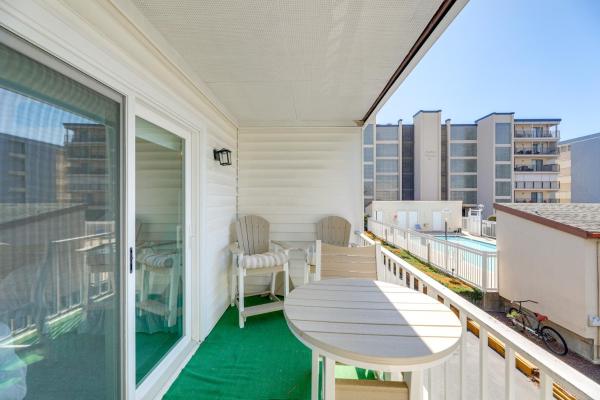 Walk To Ocean City Beach: Shoreside Gem W/ Balcony - Ocean Pines, MD