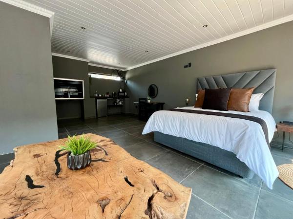 Or Tambo Guest Retreat Unit 4 - Boksburg