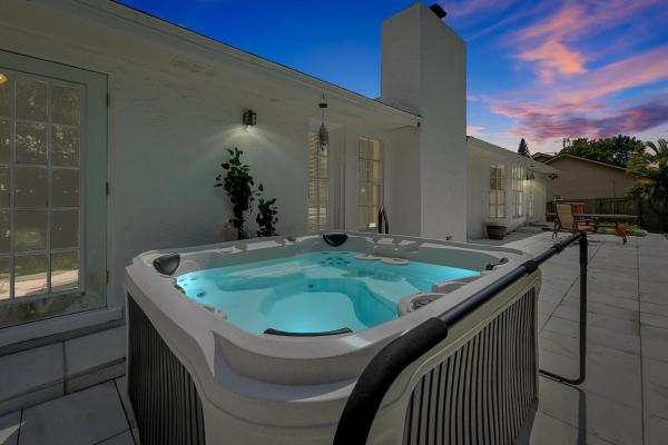 Private Hot Tub Stay By Disney - 奧蘭多, FL